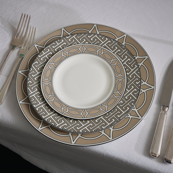 Maze Truffle/White Dessert Plate - Set of 2 – O.W. London