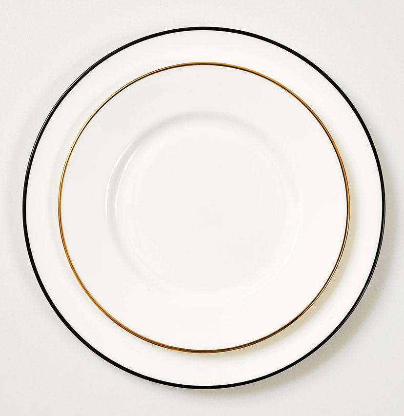 Black/White Dinner Plate – O.W. London